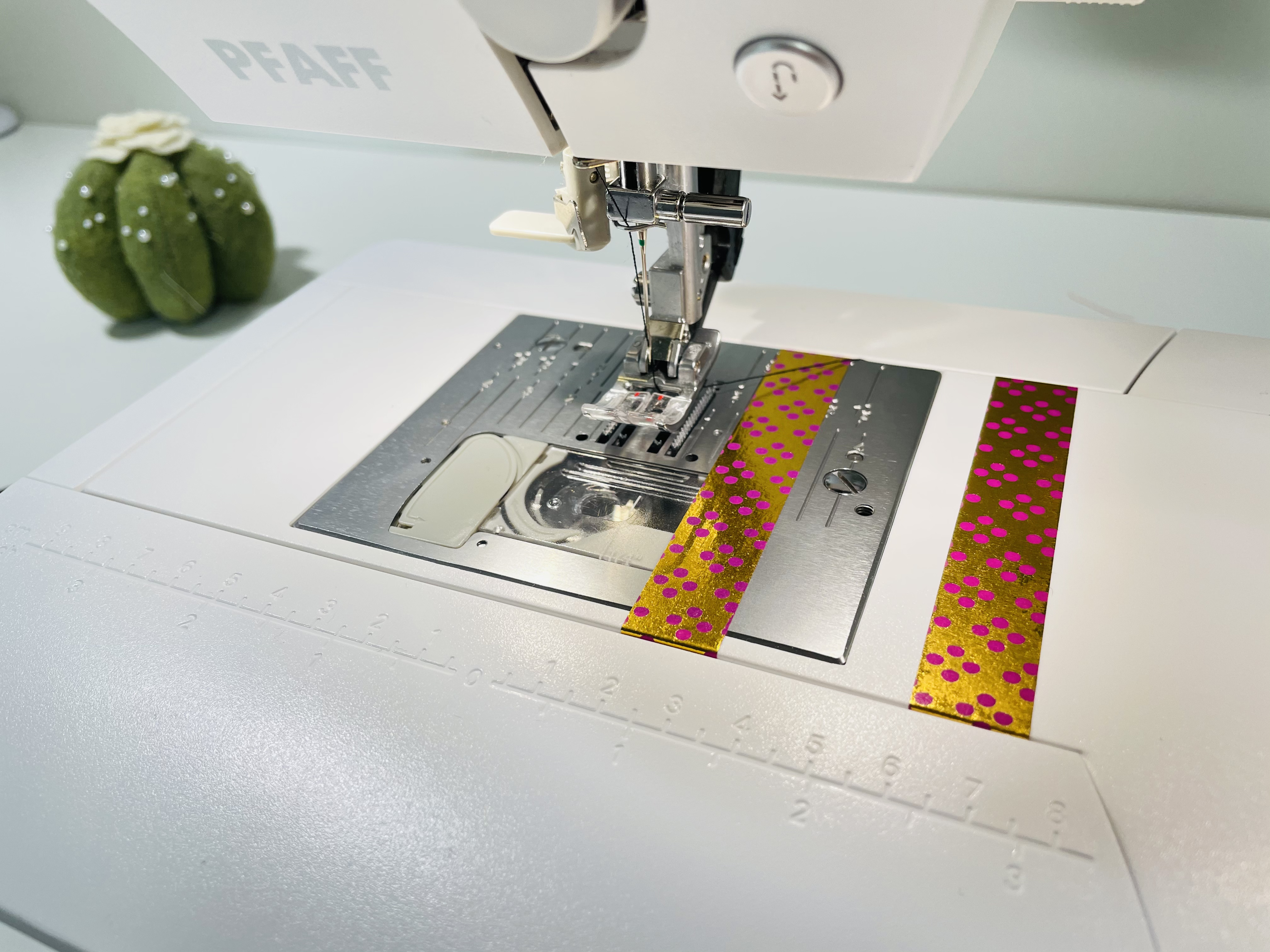 Beginners’ Sewing Series Part 6 | Lago/Saybrook Tank Part C: Sewing ...