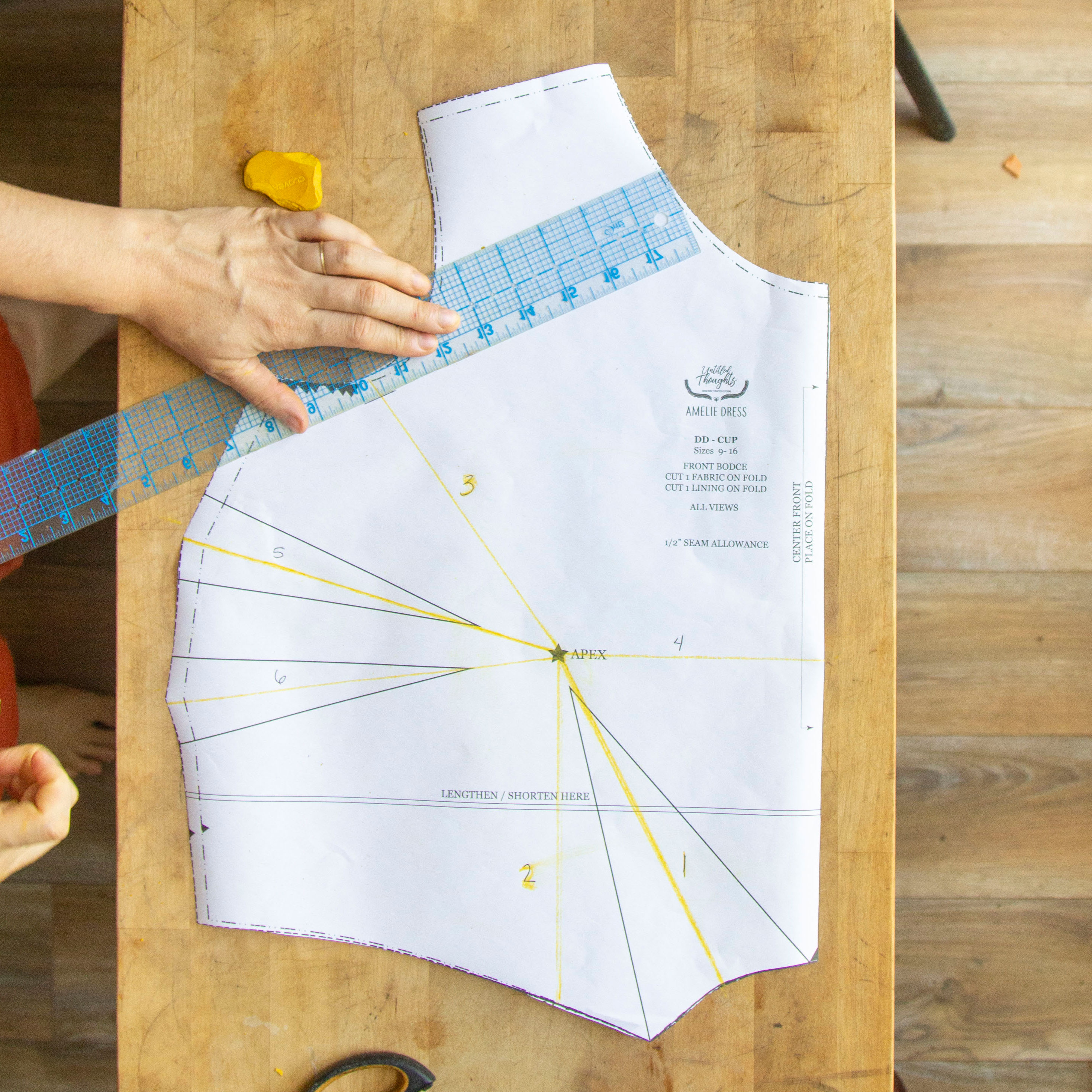 FBA Guide + Amelie Dress Sew Along Week B | Full Bust Adjustment on Non ...