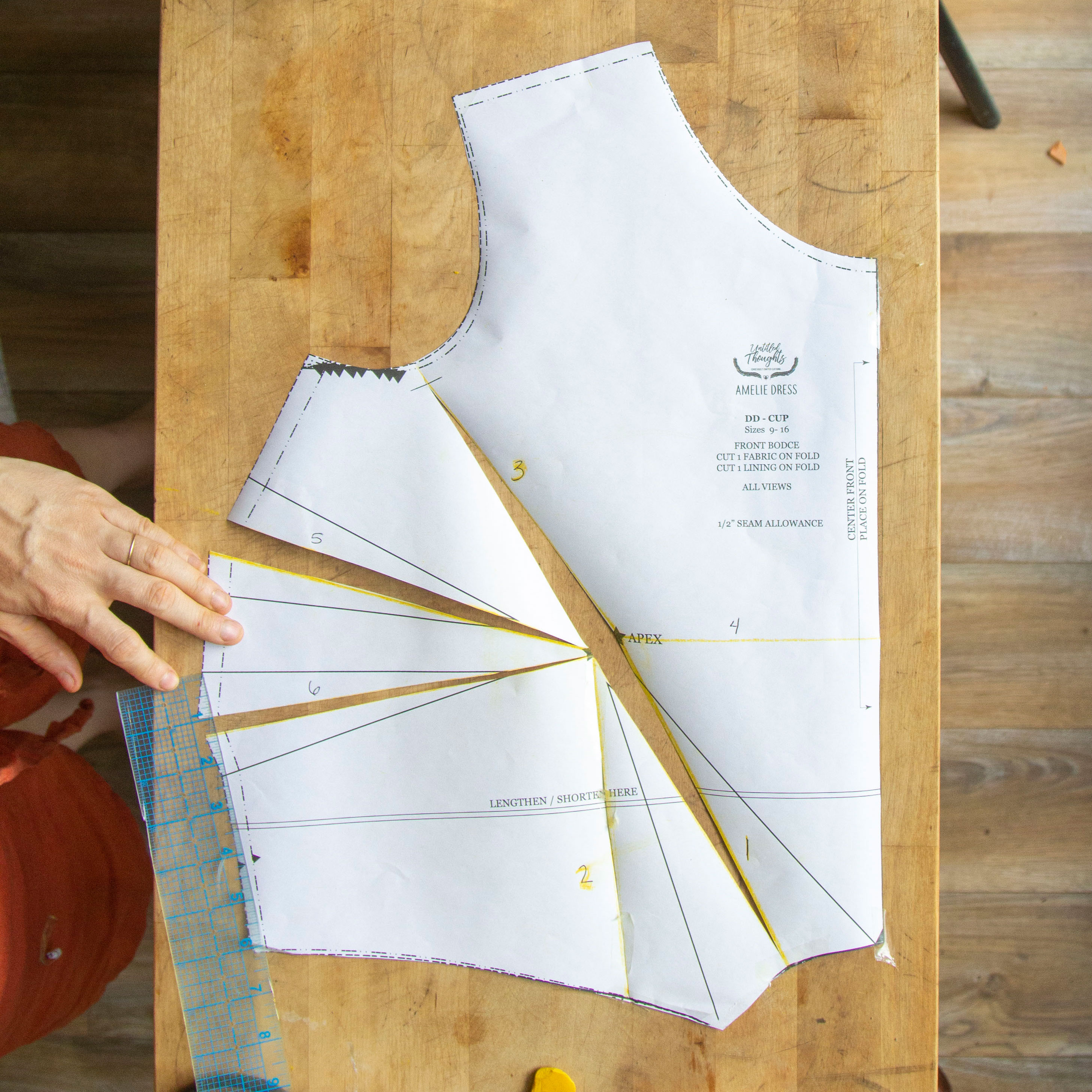 FBA Guide + Amelie Dress Sew Along Week B | Full Bust Adjustment on Non ...